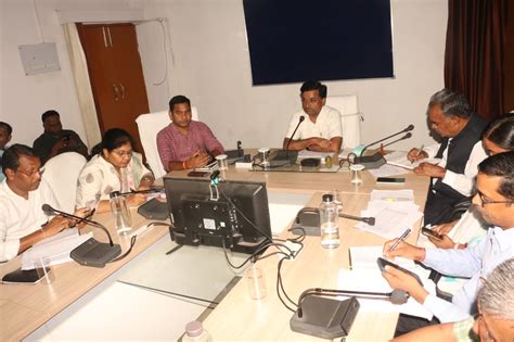 बांधवगढ़ टाईम्स अपडेट जिले के चयनित पांच आदर्श ग्रामों में सभी विभाग विभागीय योजनाओं का शत