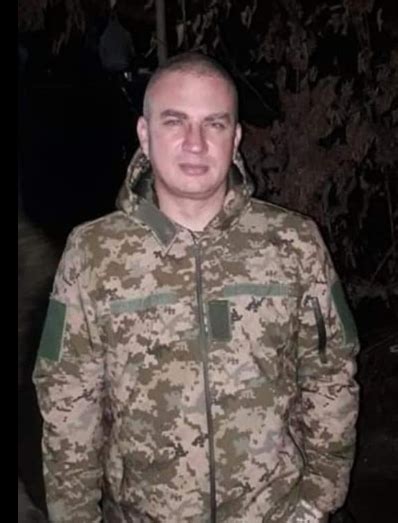 На фронті під час артилерійського обстрілу поблизу Бахмуту загинув військовий з Хмельниччини