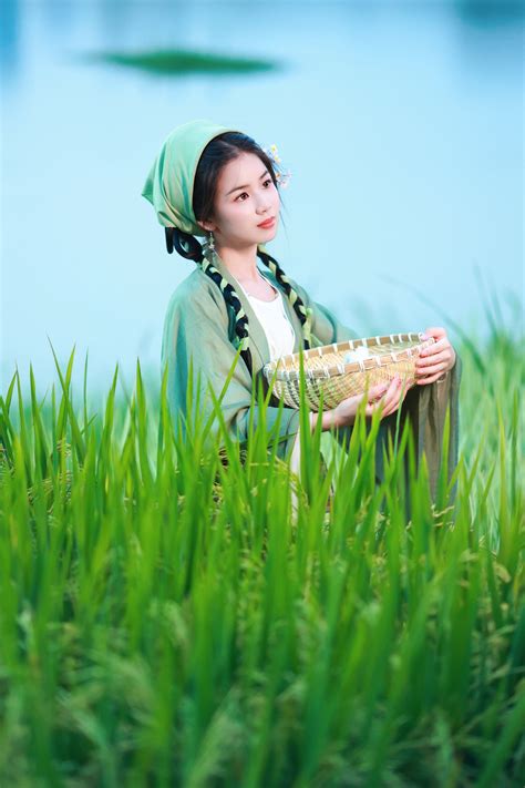[art Picture Language] 2023 09 07 Wheat Field Girl Xiao Du V2ph