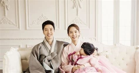 이동건♥조윤희 딸 노출 피해 호소 글 삭제→직접 돌 사진 공개