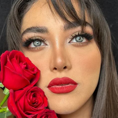 قیمت و خرید لنز یونیک اریکا سبز دور هاشوری