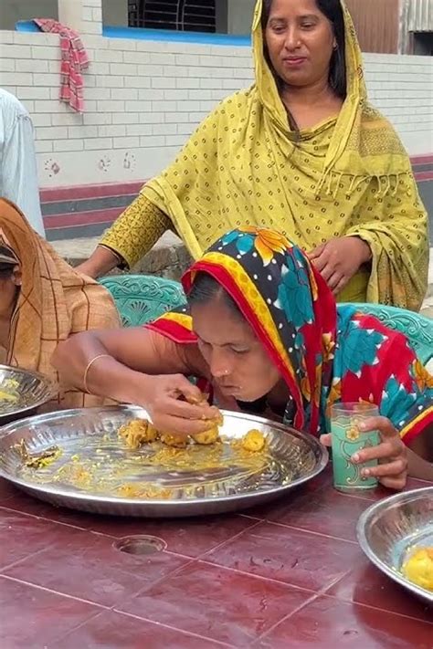 খিচুড়ি মরগির মাংস খাওয়া চ্যালেঞ্জ Food Challenge Addacity Food Blog Street Food Youtube