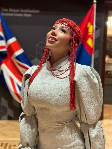 Michelle “МОНГОЛ УЛС ИХ БРИТАНИ УМАРД ИРЛАНДЫН НЭГДСЭН ХААНТ УЛСЫН ХООРОНД ДИПЛОМАТ ХАРИЛЦАА