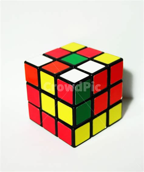 큐브 퍼즐 색채 네모 원근법 사진 이미지 일러스트 캘리그라피 사하작가