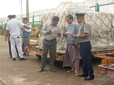 ရေဘေးသင့်ဒေသများအတွက် ကယ်ဆယ်ရေးပစ္စည်းများ ရန်ကုန်အပြည်ပြည်ဆိုင်ရာလေဆိပ်သို့ ရောက်ရှိ Ministry