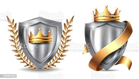 프레임이 있는 현실적인 벡터 금속 방패 세트입니다 황금 왕관 리본 및 나뭇잎이 있는 빈 은색 강철 금속 패널은 흰색 배경에 격리된 트로피 또는 인증서 템플릿을 수여합니다