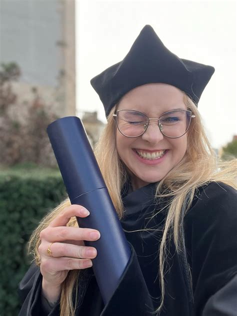 Wczoraj Uroczyście Odebrałam Mój Dyplom Doktorski Jeśli Widzisz To