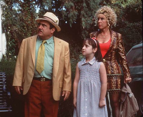 Throwback Photos Of Danny DeVito And His Wife Rhea Perlman