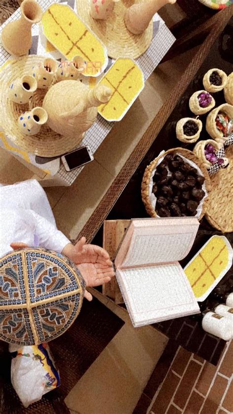 يا زكريا عودي عليه