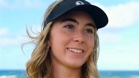 Grace Charis Suffers Another Wardrobe Malfunction As Bum Falls Out Of Skirt On Course As Fans