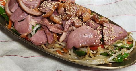 밥반찬 술안주로도 좋은 아삭아삭 오리훈제숙주볶음