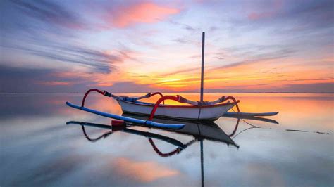 How Do Boats Float On Water The Science Behind Buoyancy