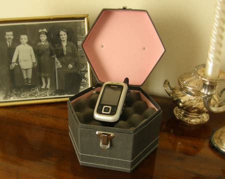 Energy Saving Diy Phone Charging Dock Green Design Blog