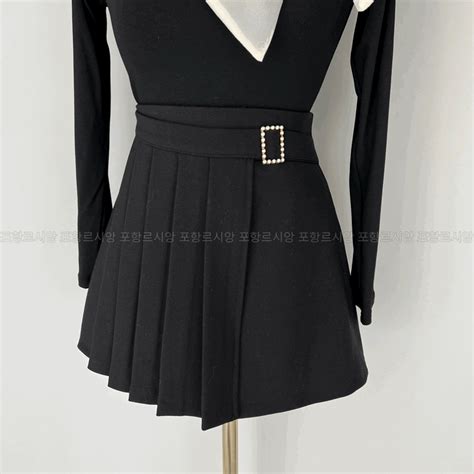 르시앙 품절임박부분품절 진행중 네모 보석 큐빅 플리츠 랩 스커트 안감 바지 에이블리