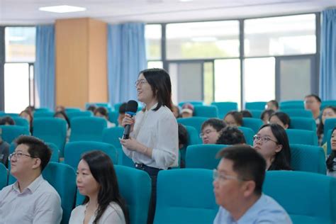 浙江大学陈国权教授做客我院纵横论坛 湖北大学公共管理学院