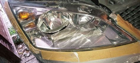 Полиране на фарове Автосервизи Шумен Полиране пастиране на фарове Uv защита Извър