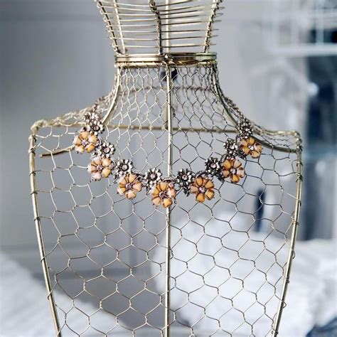 샴페인컬러 플라워 크리스탈 빈티지 목걸이 헬로마켓