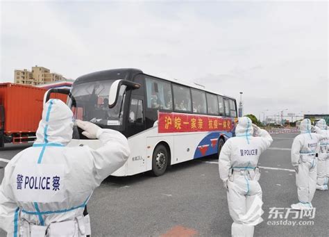 首批长三角援沪核酸采样队返程！张文宏等：上海人民正在迎接走出此轮疫情的曙光