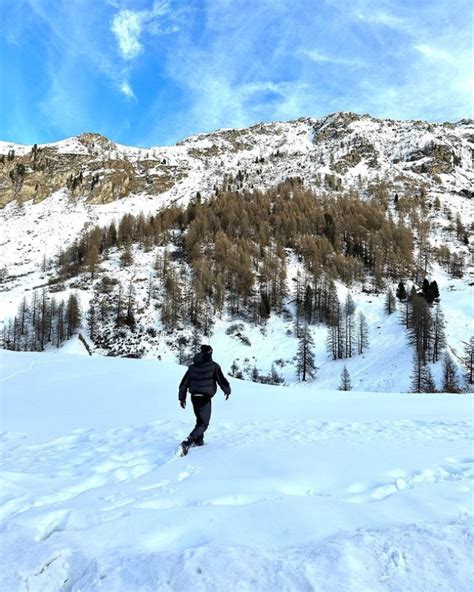 Injured Paul Pogba Leaves Juventus Fans Concerned After Posting Photo