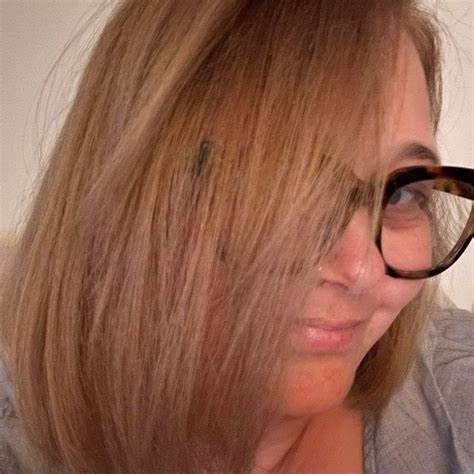 Zoe Hicks Horizontalgirl Threads Say More