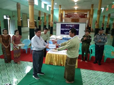 မွန်ပြည်နယ်ဝန်ကြီးချုပ်ဦးအောင်ကြည်သိန်း ဘီးလင်းမြို့နယ်ရှိ ရေကြီးနစ်မြုပ်ခံရသည့် အနိမ့်ပိုင်းရပ