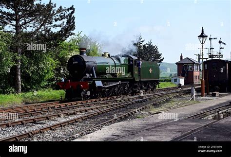 Gwr Hall Class Locomotive No 7903 Foremarke Hall Running As No 6999