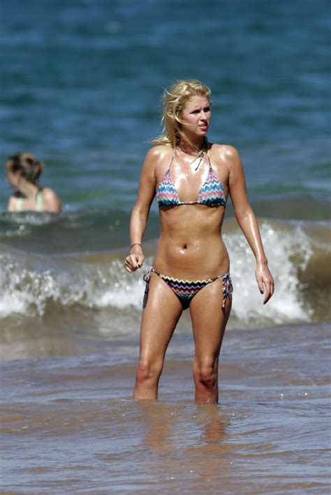 Naked Nicky Hilton Added 07192016 By Kaka5000