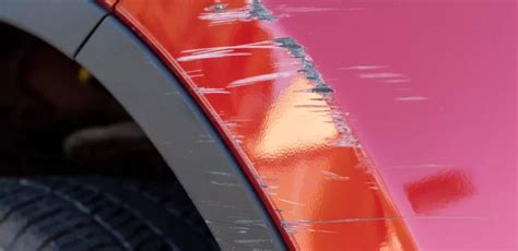 Поцарапали машину во дворе или на парковке что делать