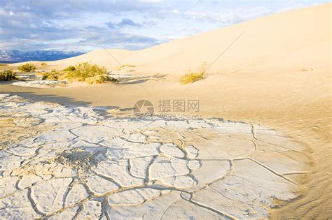 卡利福恩死亡谷国家公园水井沙沙沙沙沙丘外观沙丘流沙旅行风景世界干旱位置起伏沙漠高清图片下载 正版图片320545393 摄图网