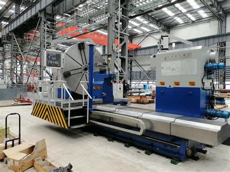 China Professional Cnc Lathe Machine For Turning 12 Meter 60t Cylinders