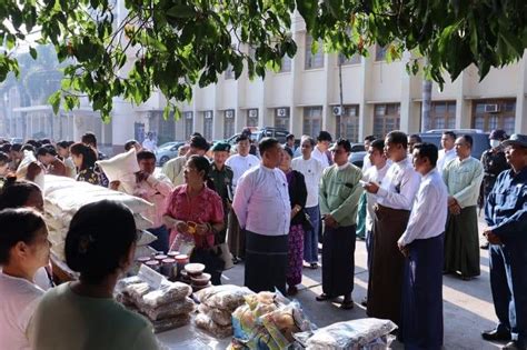 မွန်ပြည်နယ်ဝန်ကြီးချုပ် ဦးအောင်ကြည်သိန်း မော်လမြိုင်တက္ကသိုလ်၌ အခ