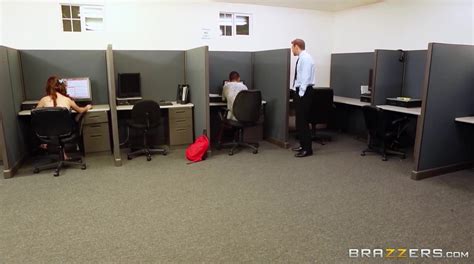 Seen A Chick Do A Split On A Guys