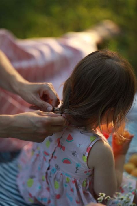 Мама и дочка Дочери Косички Мама