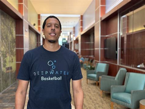 At Deep Water Prep Students Aim To Play Pro Basketball Fort Worth
