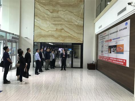 科技部科技监督与诚信建设司戴国庆司长一行调研新疆理化所 中国科学院新疆理化技术研究所