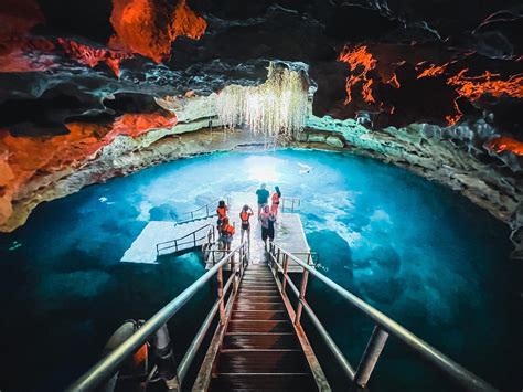 Devils Den Underground Spring Cave In Florida