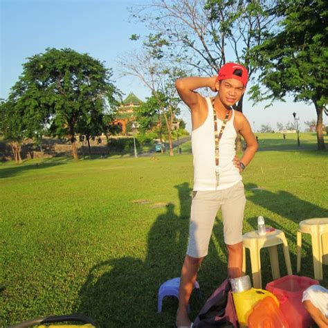Pinoy Outdoor Risky Trippers Jakol Sa May Pintuan