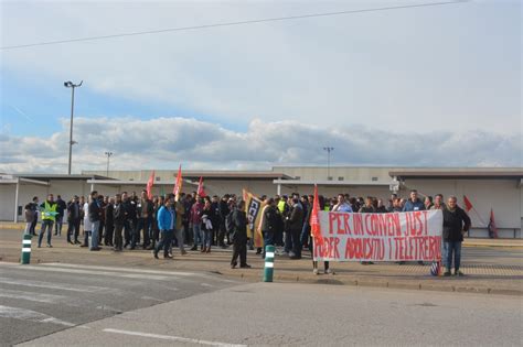 Els Enginyers I Enginyeres De Lear De Valls Surten A Manifestar Se El Vallenc