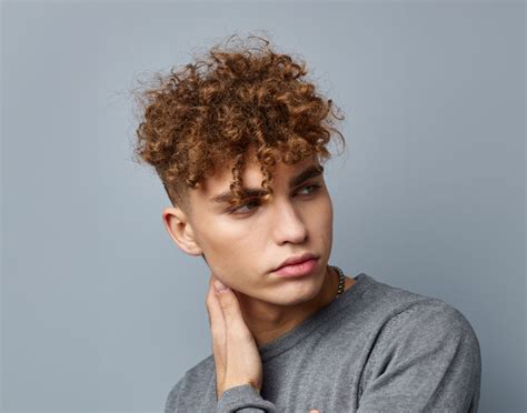 17 Curly Hairstyles For Men Thatll Make You Swoon Roomy Retreat