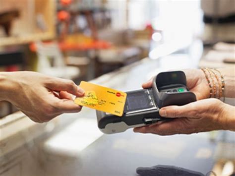 И е ваучерите се освобождават от осигурителни вноски