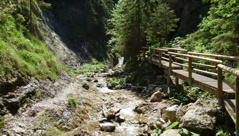 Atcvarin Sk Terchová Jánošíkové Diery