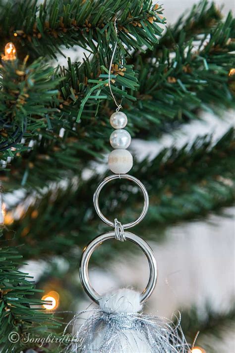 A Bohemian Christmas Tree Lets Do A Tassel Boho Ornaments Diy Songbird