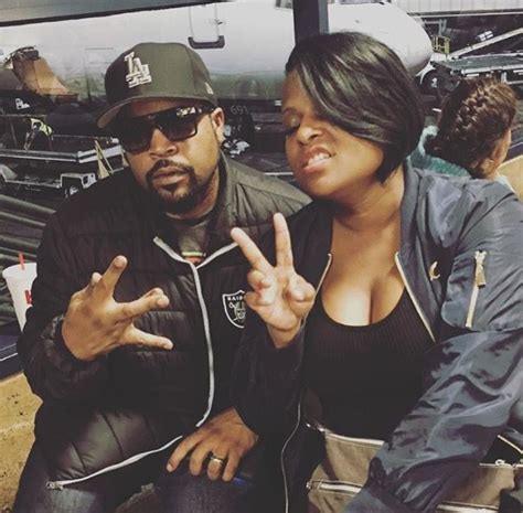 Ice Cube And Yoyo Popular People Famous People