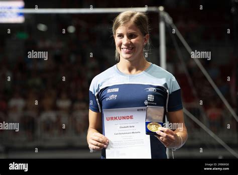 Elisabeth Seitz Receives The Carl Schuhmann Medal Of The Dtb