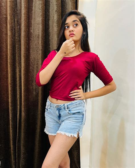 Bindass Kavya Pubg Id Age Real Name Monthly Income Bio