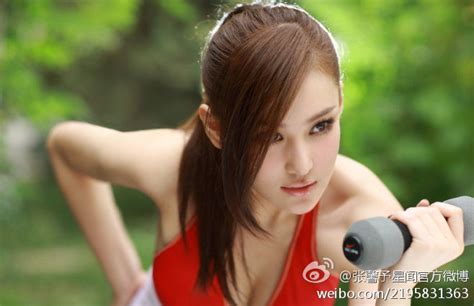 Foto Hot Zhang Xin Yu Gudang Kimcil