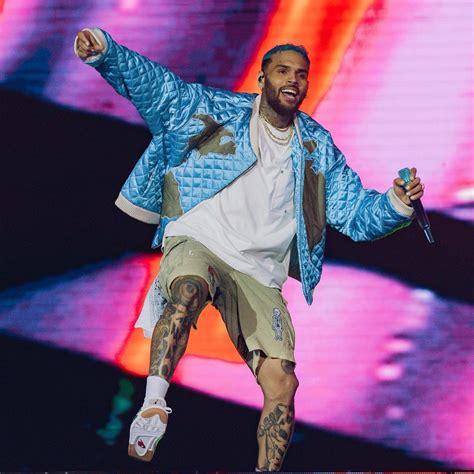 Chris Brown Hard On Stage