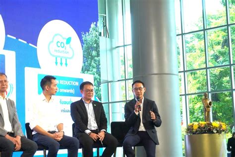 ซีอีโอ “เบเยอร์” ชูนวัตกรรมสีลดโลกร้อน มุ่งผลิตสินค้าคาร์บอนต่ำ ปูพรมอาคารรักษ์โลก สู่เป้าเน็ตซีโร่