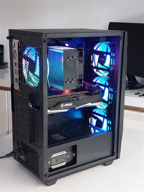 کیس کامپیوتر گیمینگ و طراحی گرافیک 8 گیگ رم 16 در تبریز ۹ مهر ۱۴۰۳