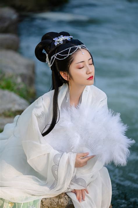 아트 일러스트레이터 20220606 꿈속에 작은 온기에 와서 큰 태양을 원해 V2ph